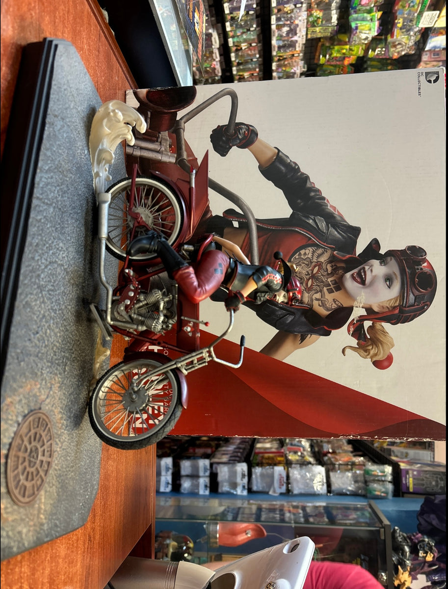 Gotham Cory Garage Harley Quinn (DC Collectibles, Batman) 1048 of 5200 ...