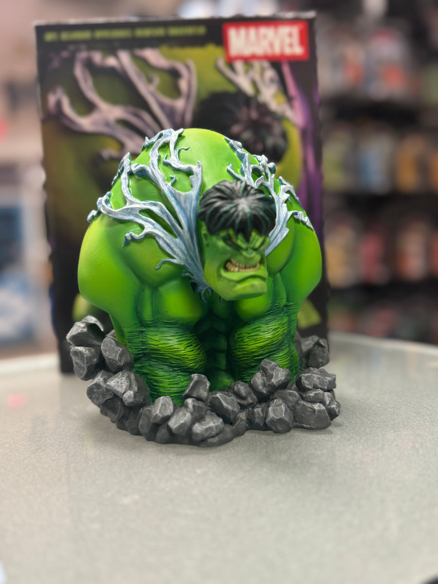 Incredible Hulk Resin Bust Statue (Marvel, Art Asylum ) open Box | Bitz ...