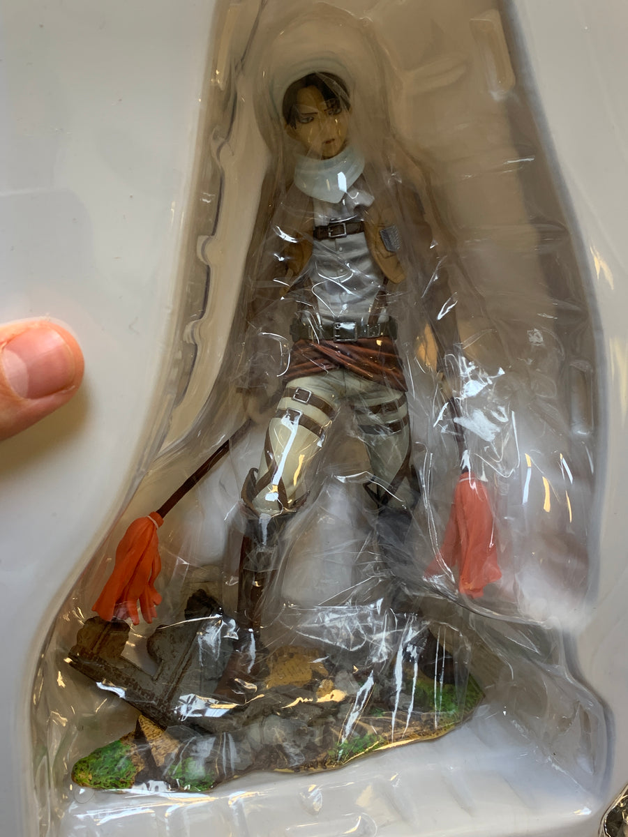 Levi 1/8 Scale Figure Series II (Sentinel Brave-Act, Attack On Titan ...