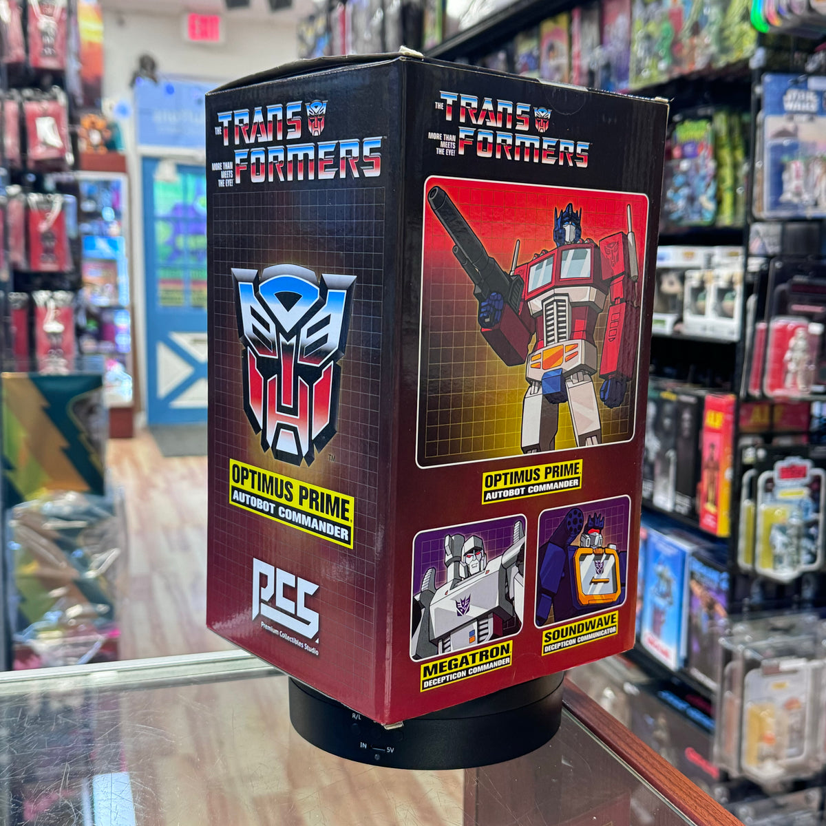 Optimus Prime. Autobot Commander Statue (Transformers, PCS) | Bitz ...