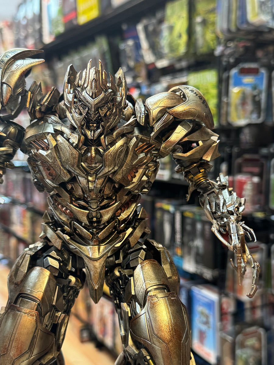 Megatron ROTF (Transformers DLX, ThreeZero) | Bitz & Buttons